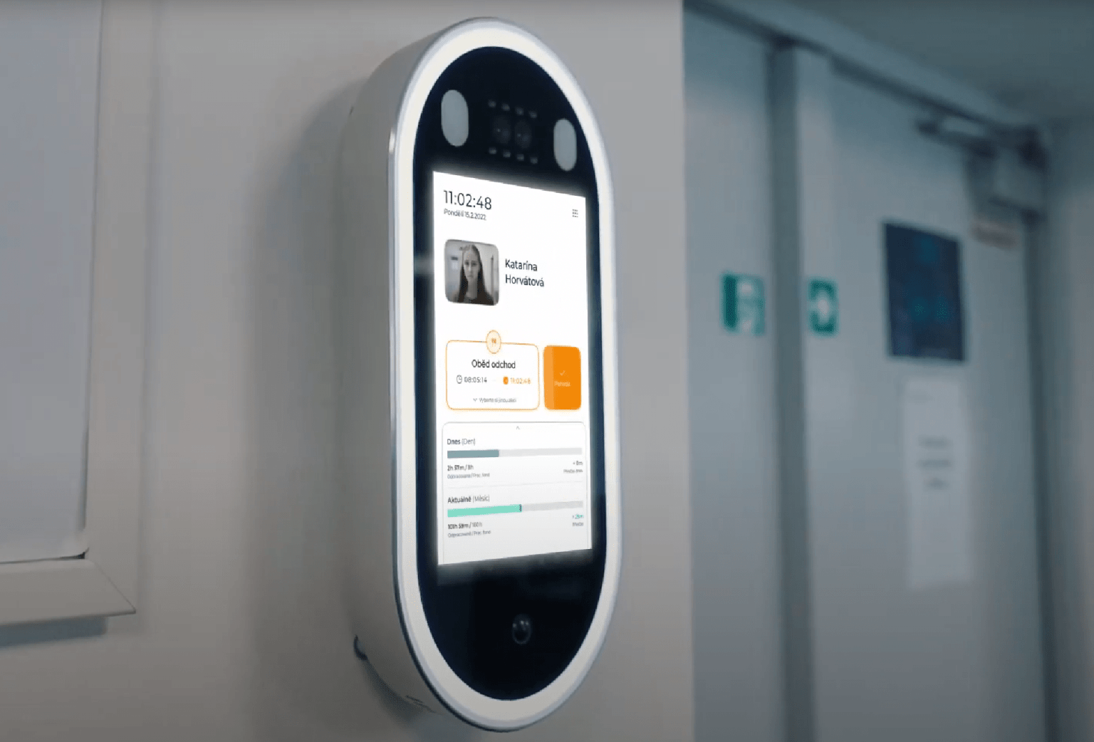 Jak vybrat docházkový terminál pro firmu | Fingera.cz